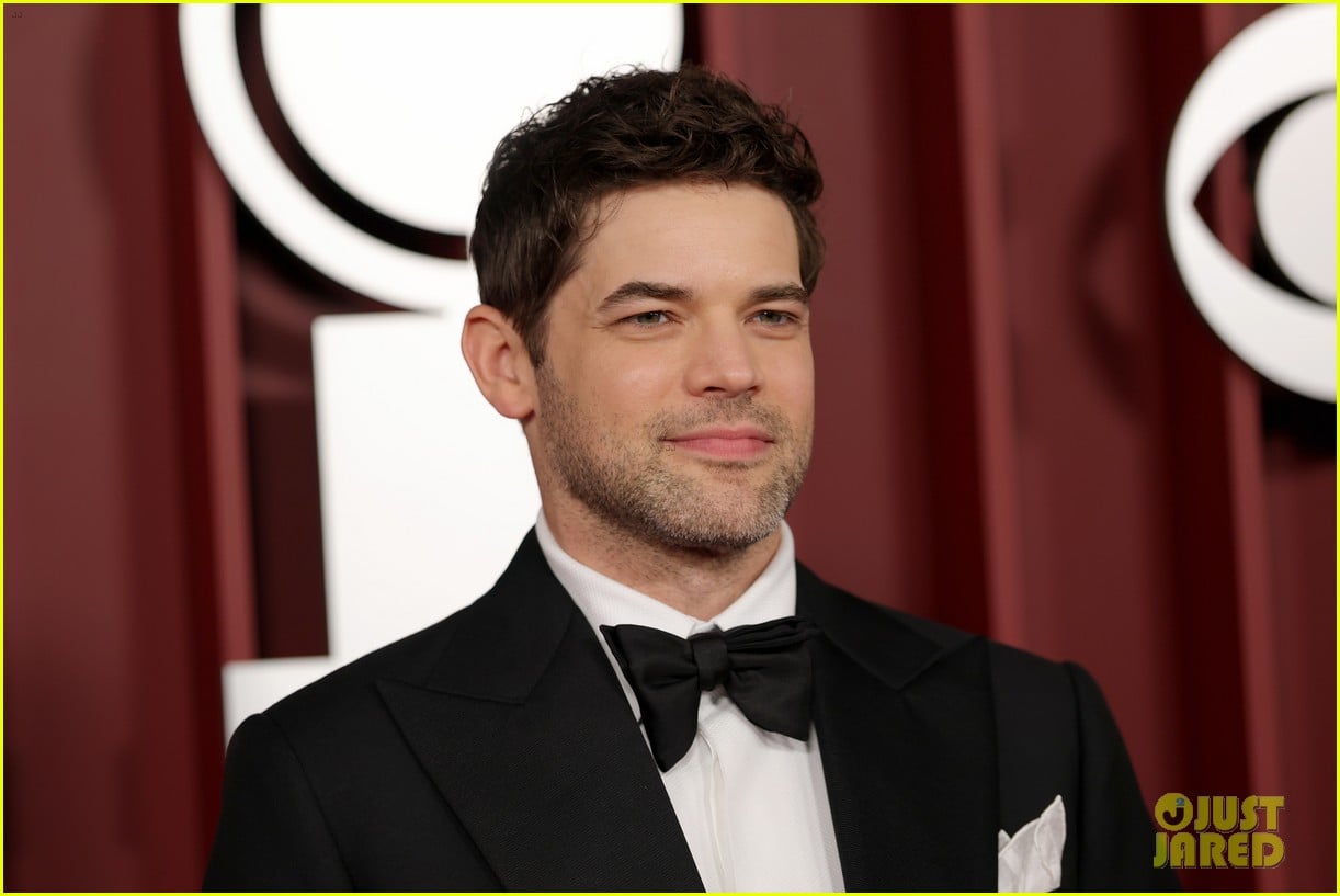 Jeremy Jordan & Wife Ashley Spencer Couple Up at Tony Awards 2025 ...