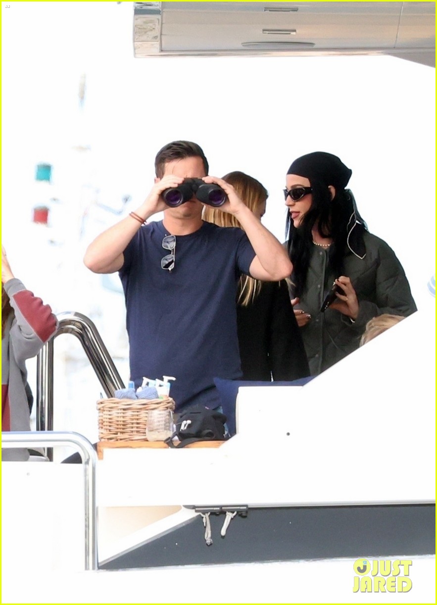 Katy Perry Spotted On a Yacht in Australia Amid Reports She's Missing ...