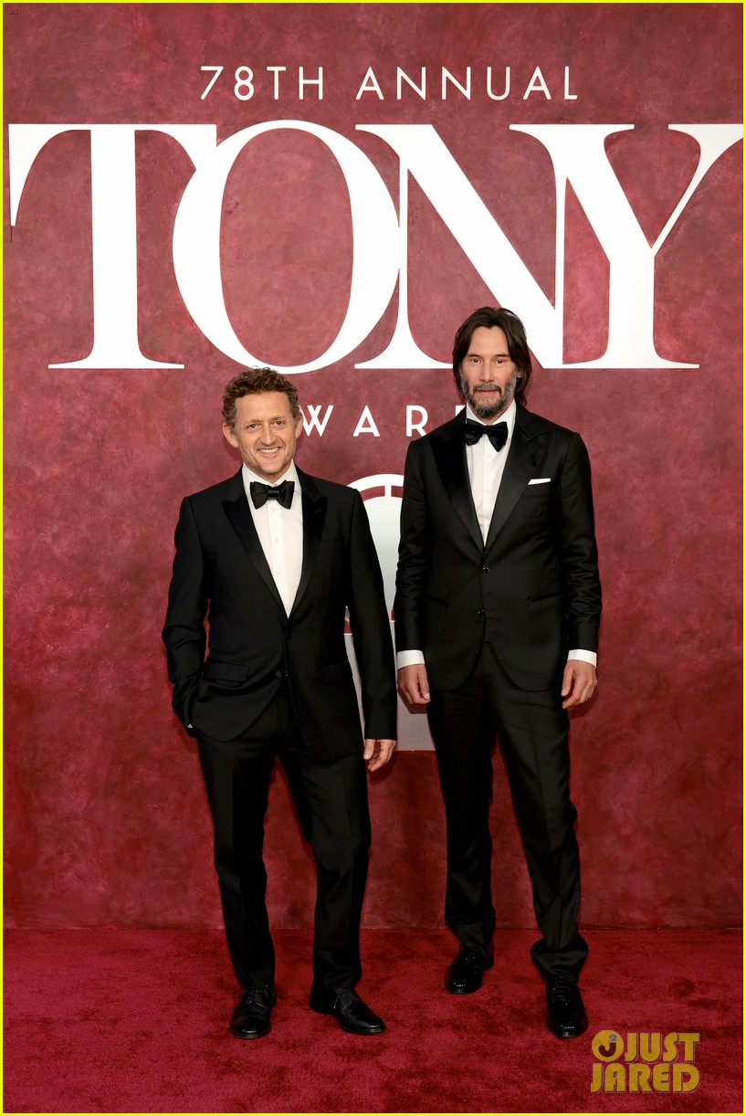 Bill & Ted's Keanu Reeves & Alex Winter Present at Tony Awards 2025 ...