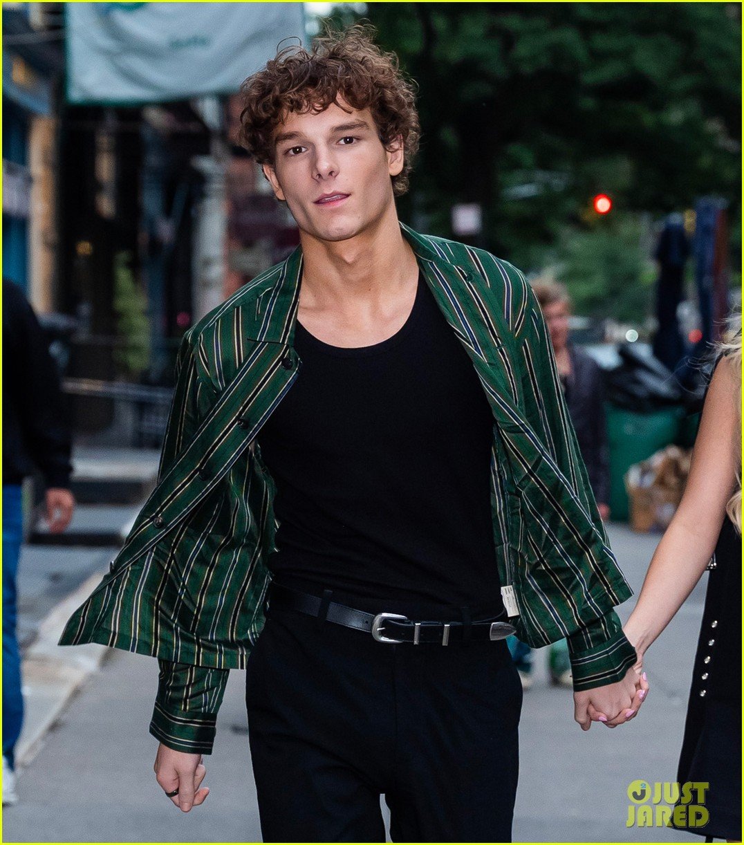 Mason Thames Holds Hands with Girlfriend Mckenna Grace While ...