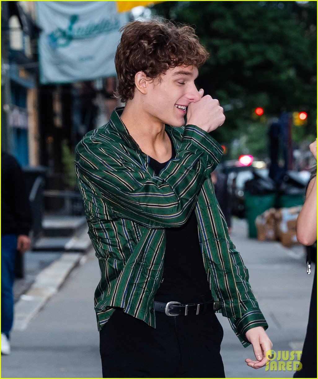 Mason Thames Holds Hands with Girlfriend Mckenna Grace While ...