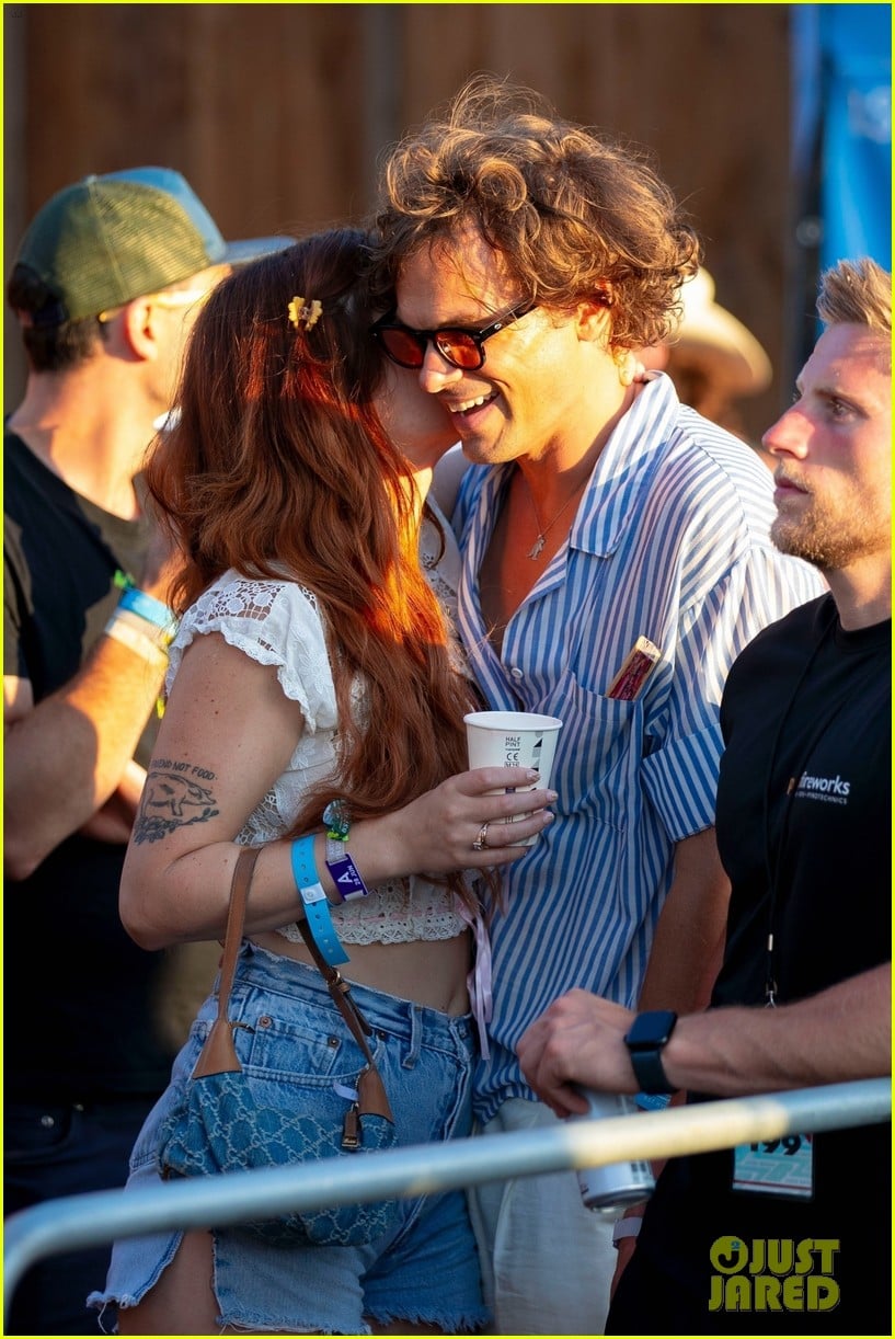 Matthew Gray Gubler & Willow Avalon Confirm Romance with Concert PDA After Months of Dating ...
