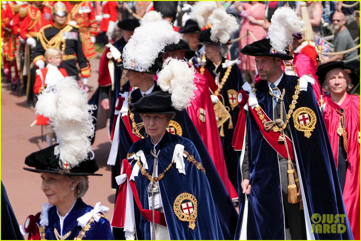Kate Middleton Supports Prince William at Garter Day Service Which She ...