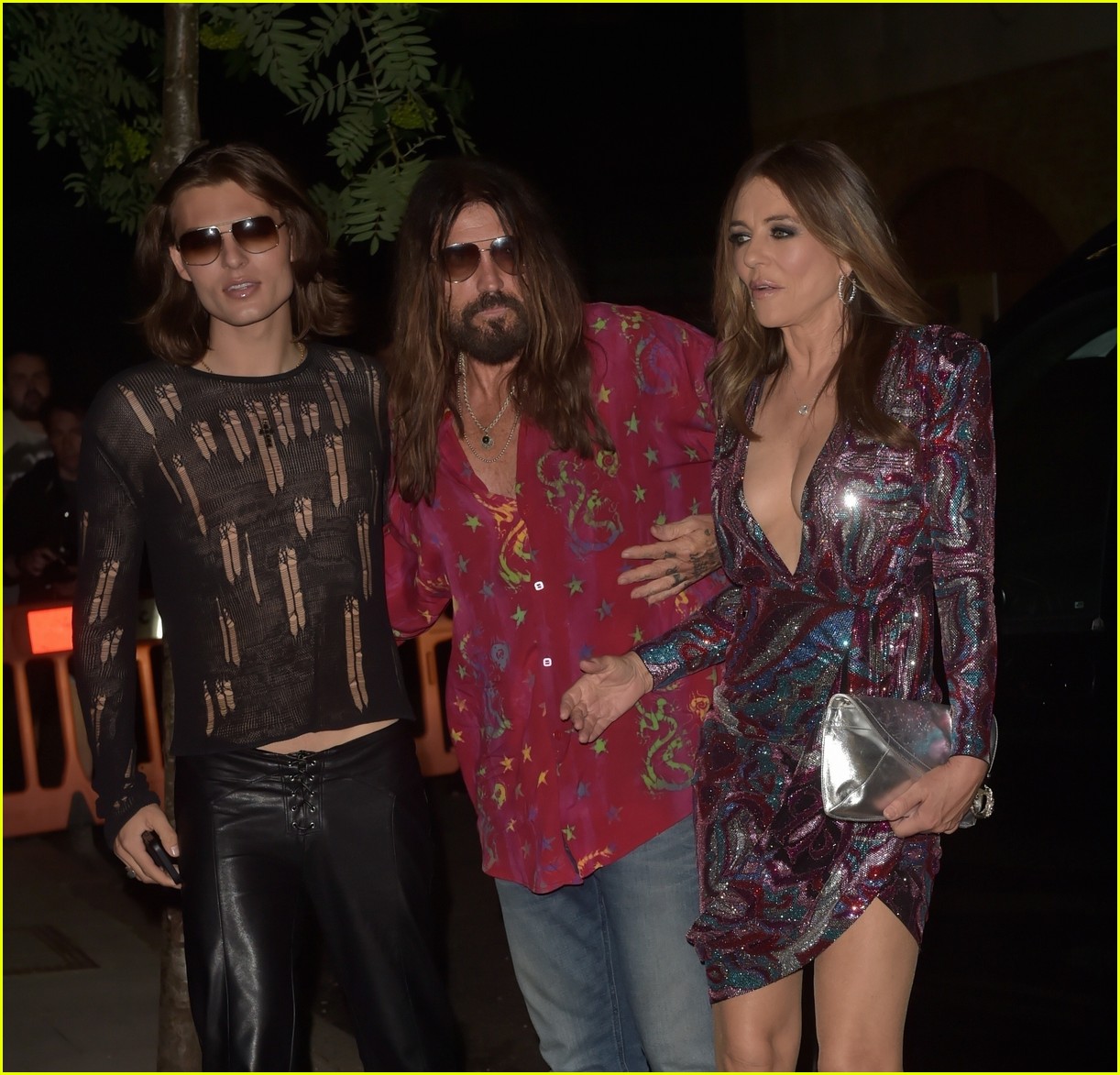 Miley Cyrus & Dad Billy Ray Cyrus Arrive Separately to London Event: Photo 5173866 | Billy Ray ...