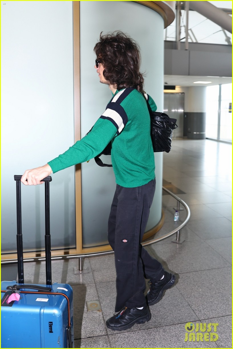 Miley Cyrus Reveals She Wasn't Allowed to Sing Hannah Montana Songs Until This Happened: Photo ...