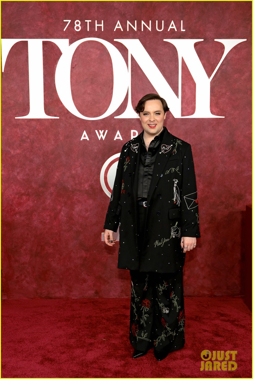 Operation Mincemeat's Jak Malone Gives Inspiring Speech After Winning ...