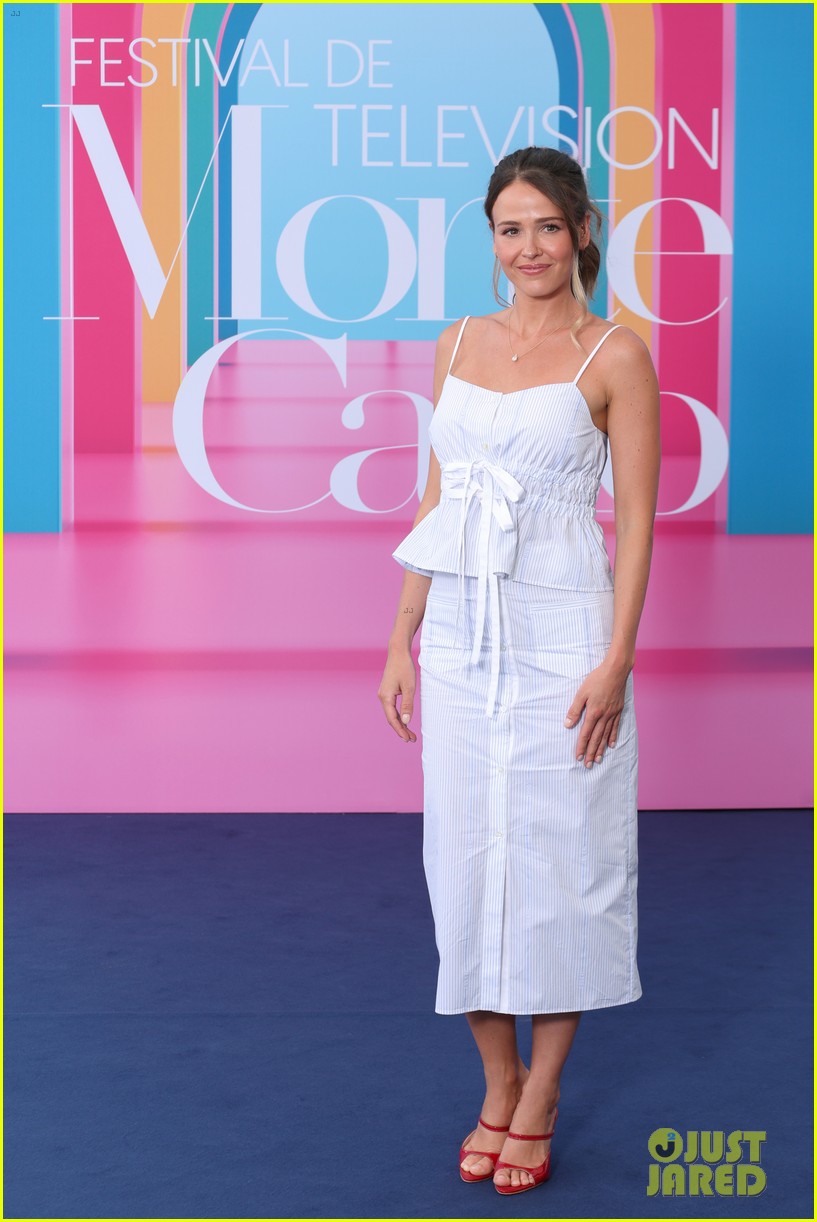 'One Chicago' Stars Darren Barnet, Jocelyn Hudon, Benjamin Levy Aguilar & Hanako Greensmith ...