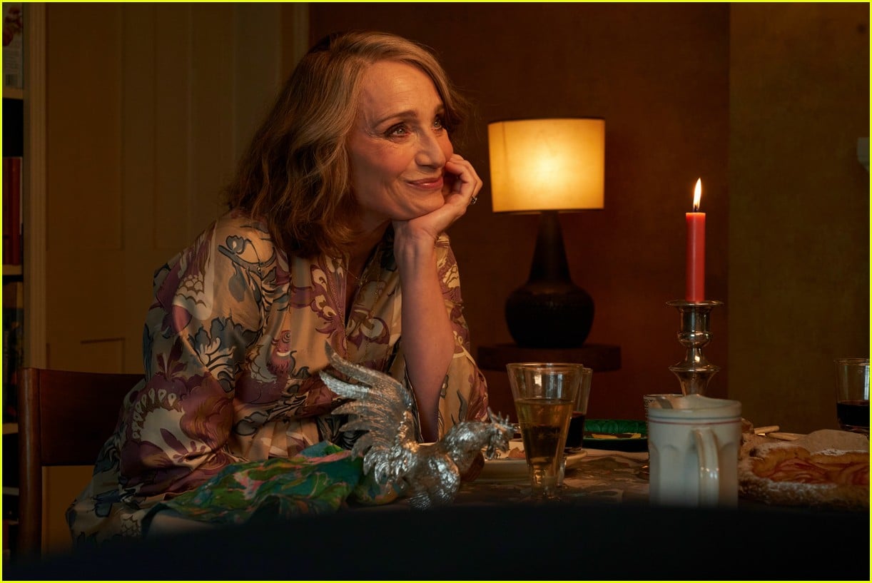 'My Mother's Wedding' Trailer: Scarlett Johansson, Sienna Miller, & Emily Beecham Star as ...