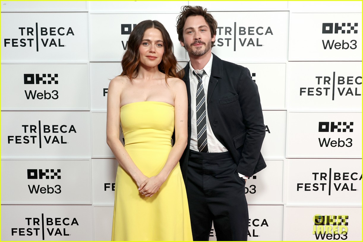 Molly Gordon & Logan Lerman Premiere New Movie 'Oh, Hi!' at Tribeca ...