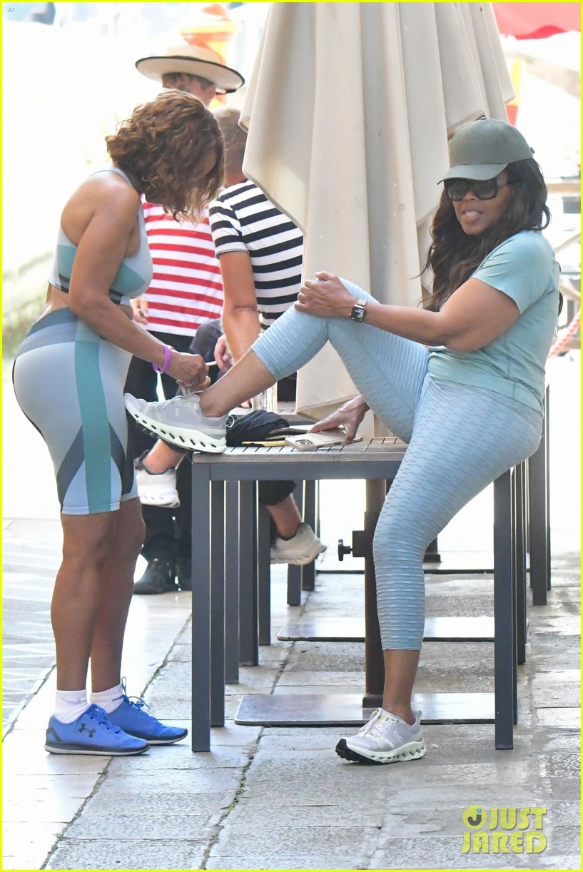 Orlando Bloom Runs Into Oprah Winfrey During Friday Morning Workout in ...