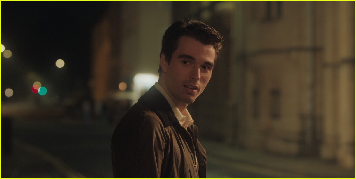 Sofia Carson & Corey Mylchreest Have Unbelievable Chemistry in 'My Oxford Year' Trailer - Watch ...