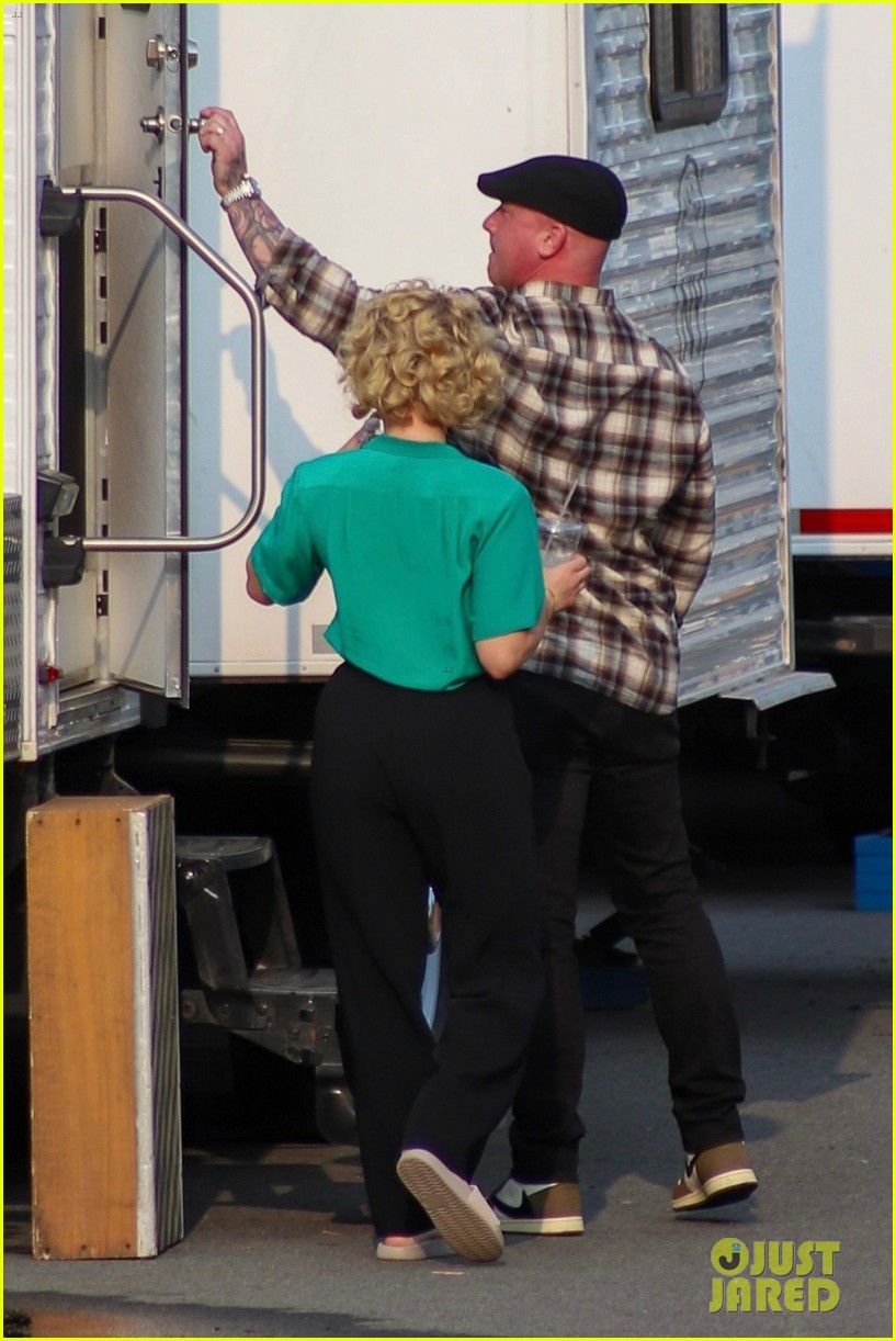 Scarlett Johansson, Adam Driver & Miles Teller Film Scenes For 'Paper ...