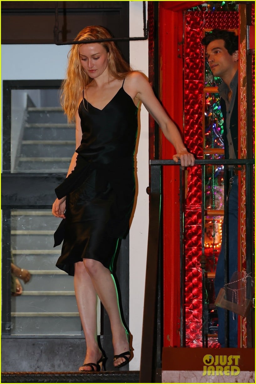 Paul Kelly & Sarah Pidgeon Film Late Night Scenes for 'American Love ...