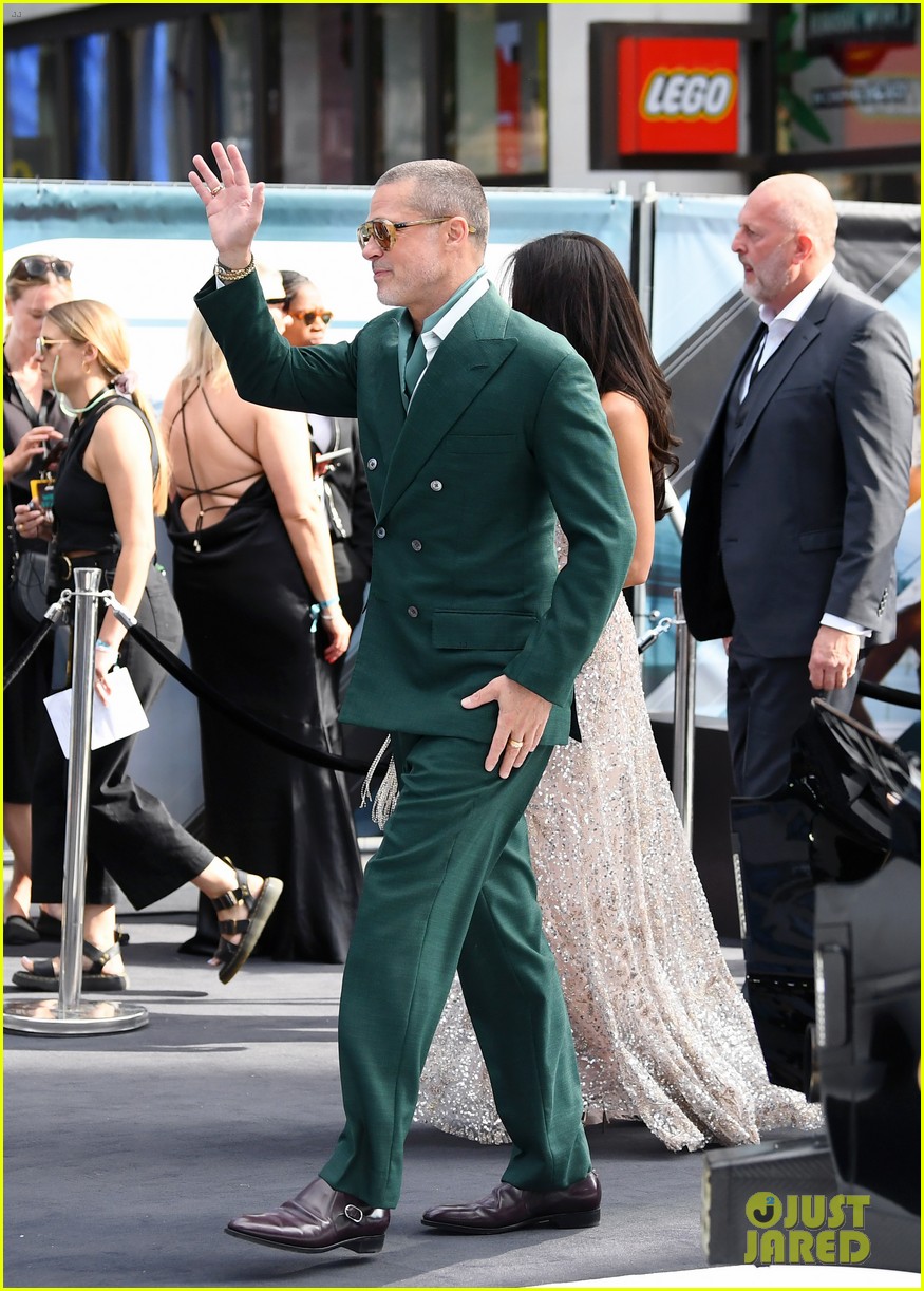 Brad Pitt's Girlfriend Ines de Ramon Helps Fix His Clothes on 'F1 ...