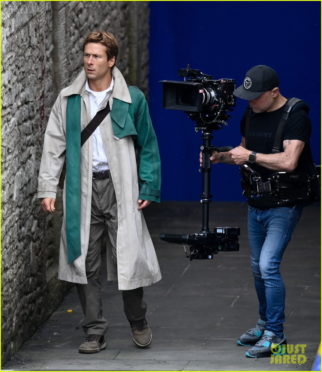 Glen Powell Spotted Filming Futuristic Action Movie with J.J. Abrams in Glasgow!: Photo 5173152 ...