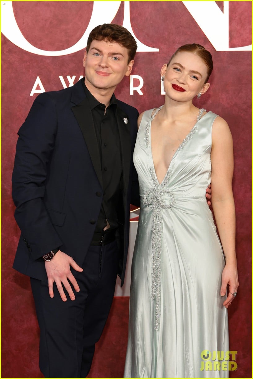 'John Proctor' Nominee Sadie Sink Brings Brother Mitchell as Tony ...