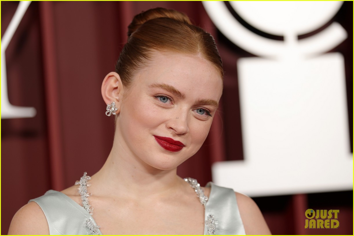 'John Proctor' Nominee Sadie Sink Brings Brother Mitchell as Tony ...
