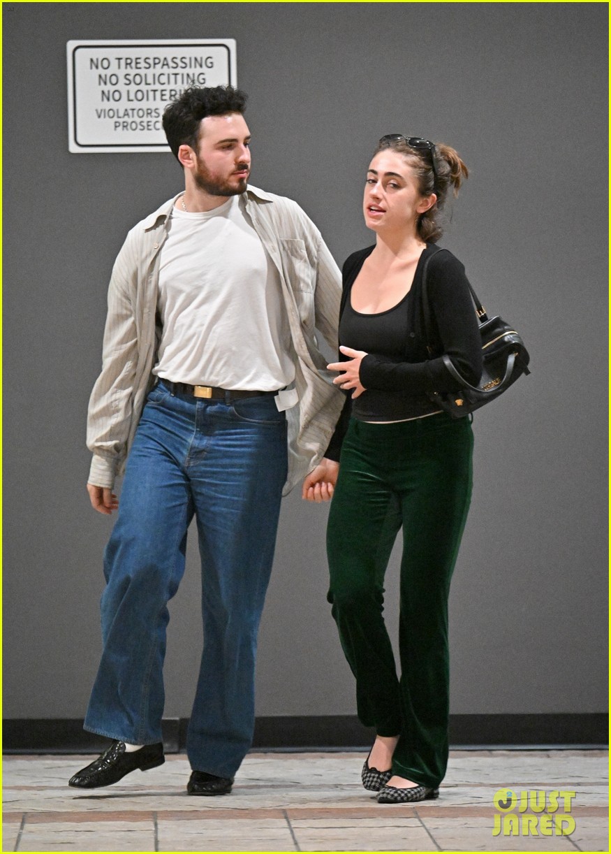 Rachel Sennott & Boyfriend Blake Slatkin Spotted Kissing During Dinner ...