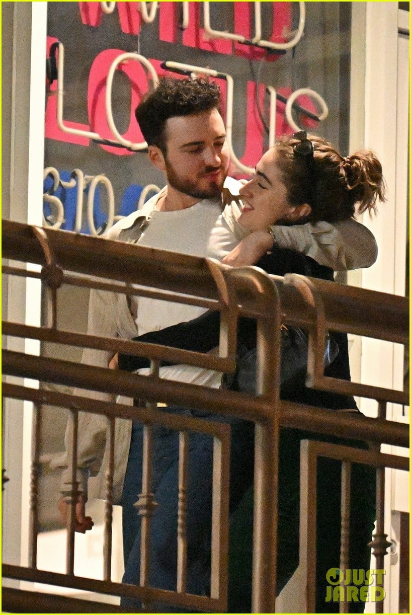 Rachel Sennott & Boyfriend Blake Slatkin Spotted Kissing During Dinner ...