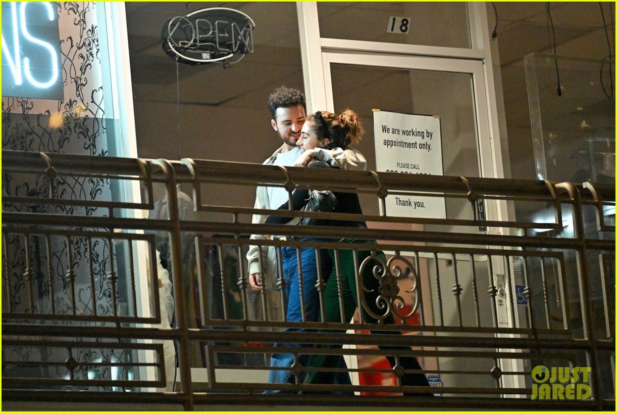 Rachel Sennott & Boyfriend Blake Slatkin Spotted Kissing During Dinner ...