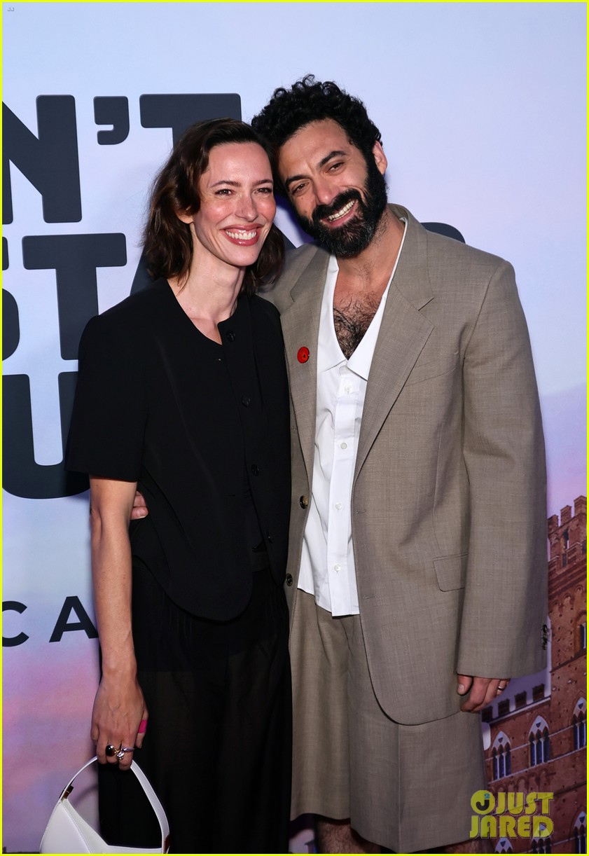 Amanda Seyfried Joins Andrew Rannells, Nick Kroll, & Morgan Spector at 'I Don't Understand You ...