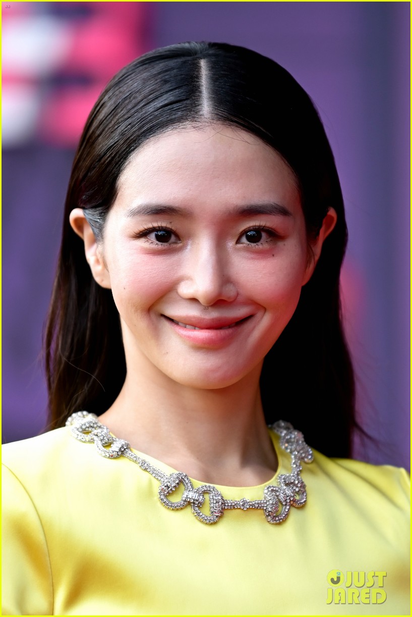 Lee Jung-Jae, Park Gyu-young, & Lee Byung-hun Step Out for 'Squid Game' Season 3 Premiere in ...