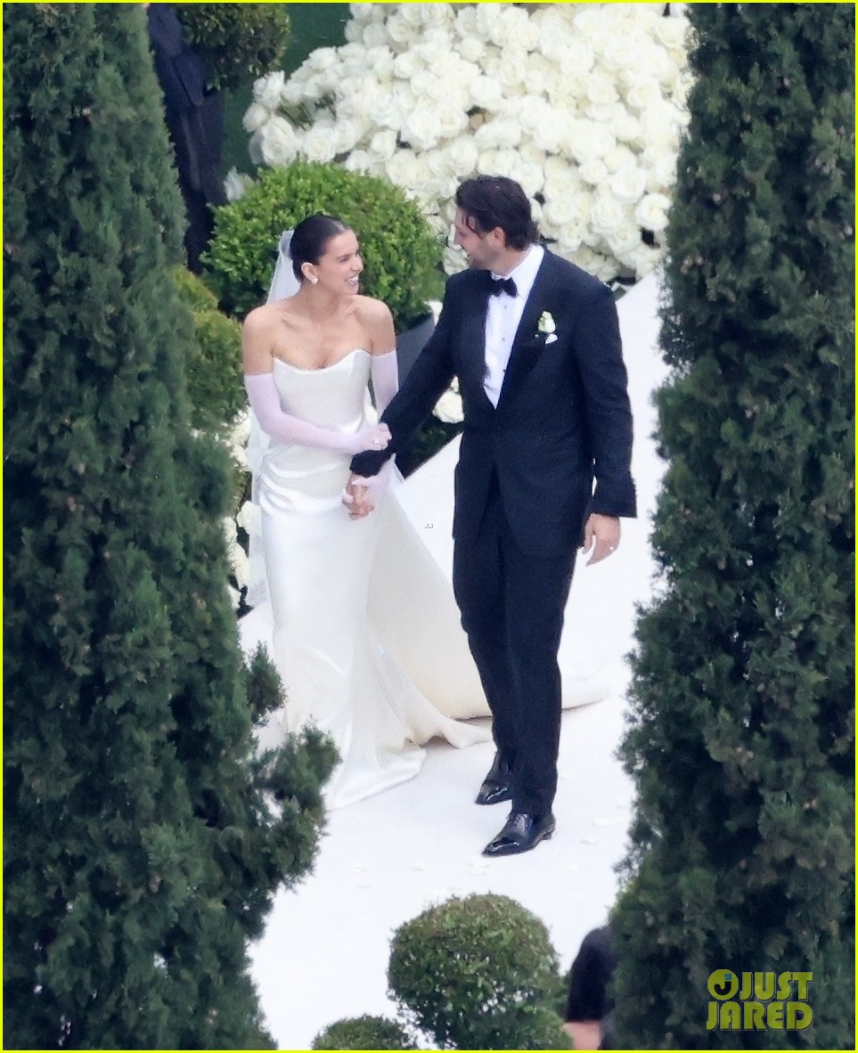 Photo: hailee steinfeld josh allen wedding california 2025 66 | Photo ...