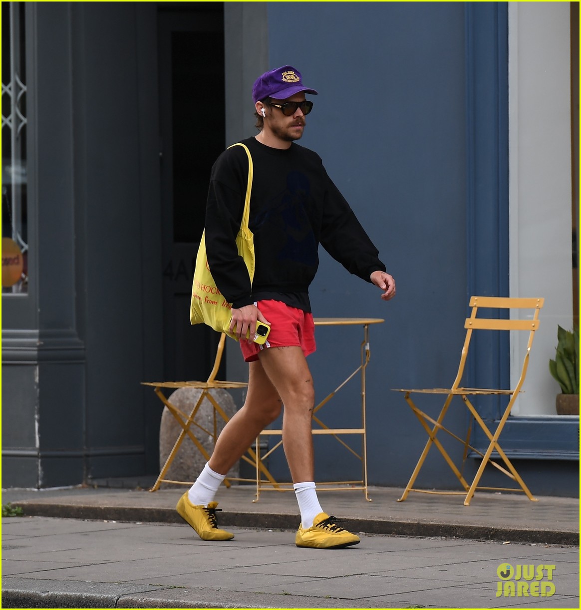 Harry Styles Wears Bright Red Short-Shorts While Running Errands in ...