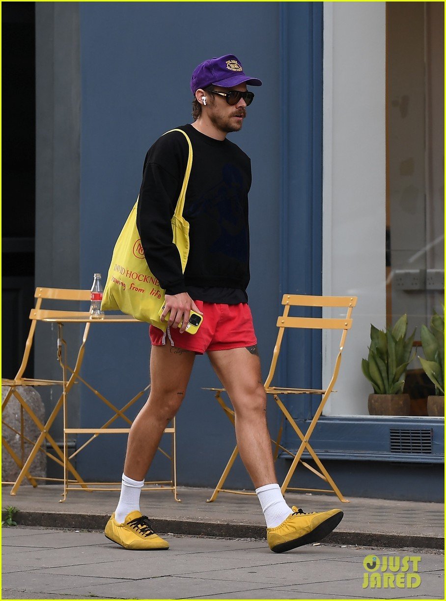 Harry Styles Wears Bright Red Short-Shorts While Running Errands in ...