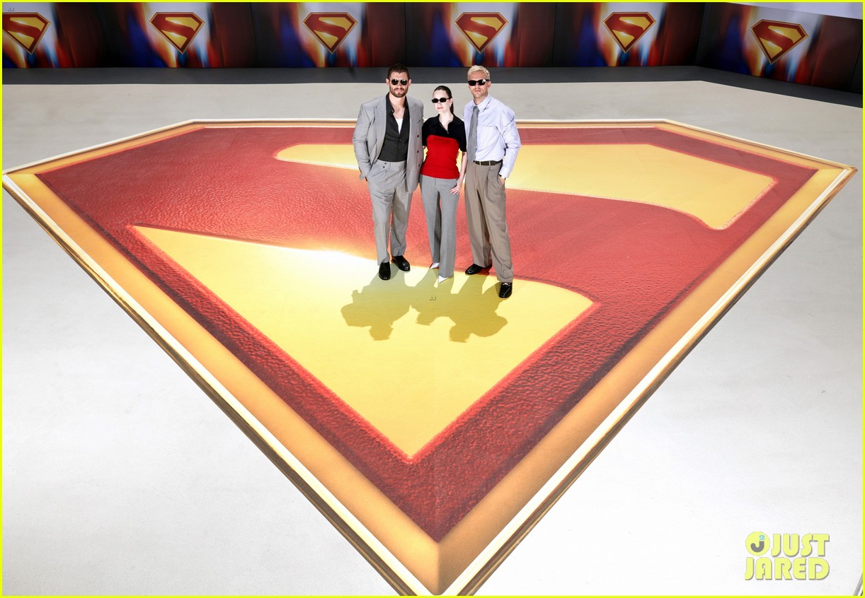 'Superman' Stars David Corenswet, Rachel Brosnahan & Nicholas Hoult Hop ...