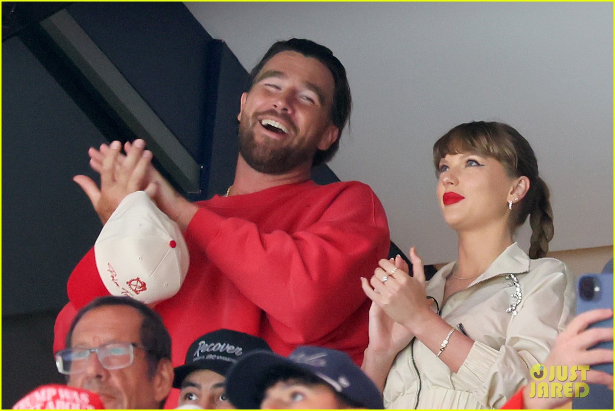 Taylor Swift & Travis Kelce Cheer On Florida Panthers at NHL Stanley ...