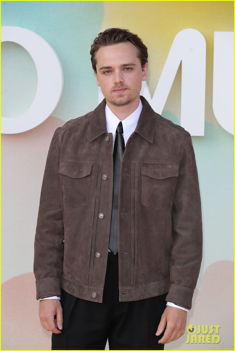 Lena Dunham, Megan Stalter, & Will Sharpe Premiere New Netflix Series ...