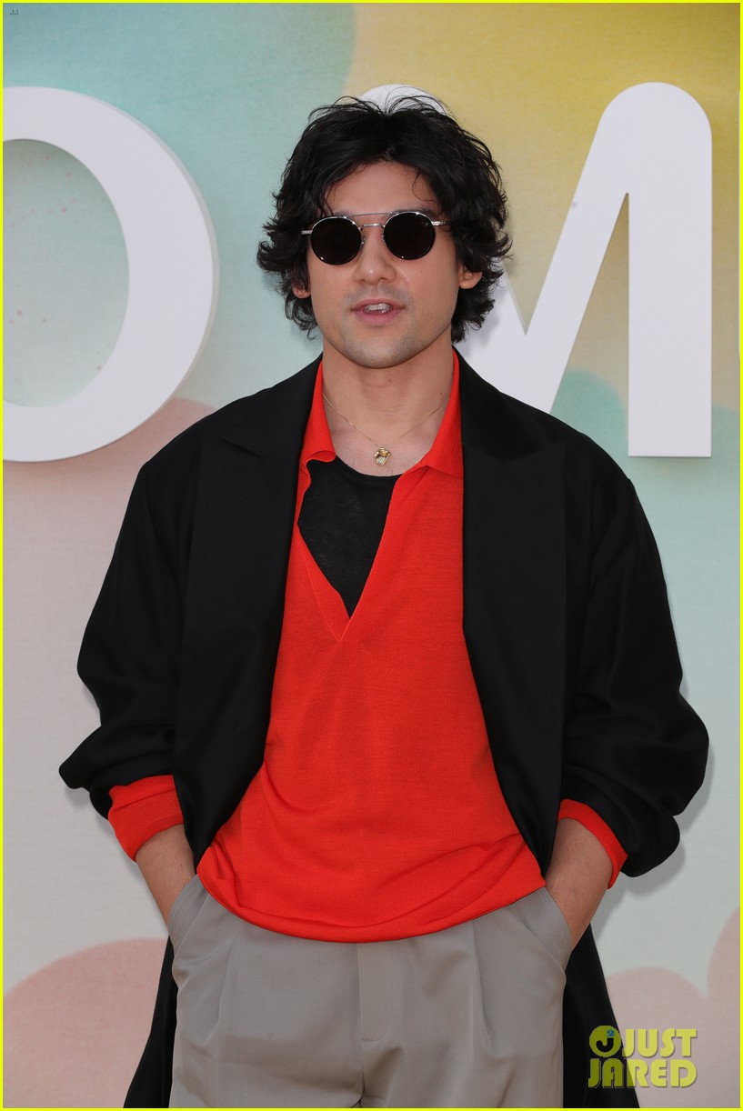 Lena Dunham, Megan Stalter, & Will Sharpe Premiere New Netflix Series 'Too Much' in London ...