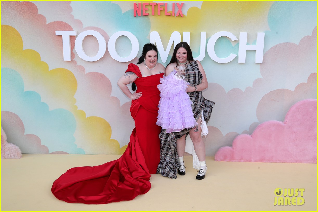 Lena Dunham, Megan Stalter, & Will Sharpe Premiere New Netflix Series 'Too Much' in London ...