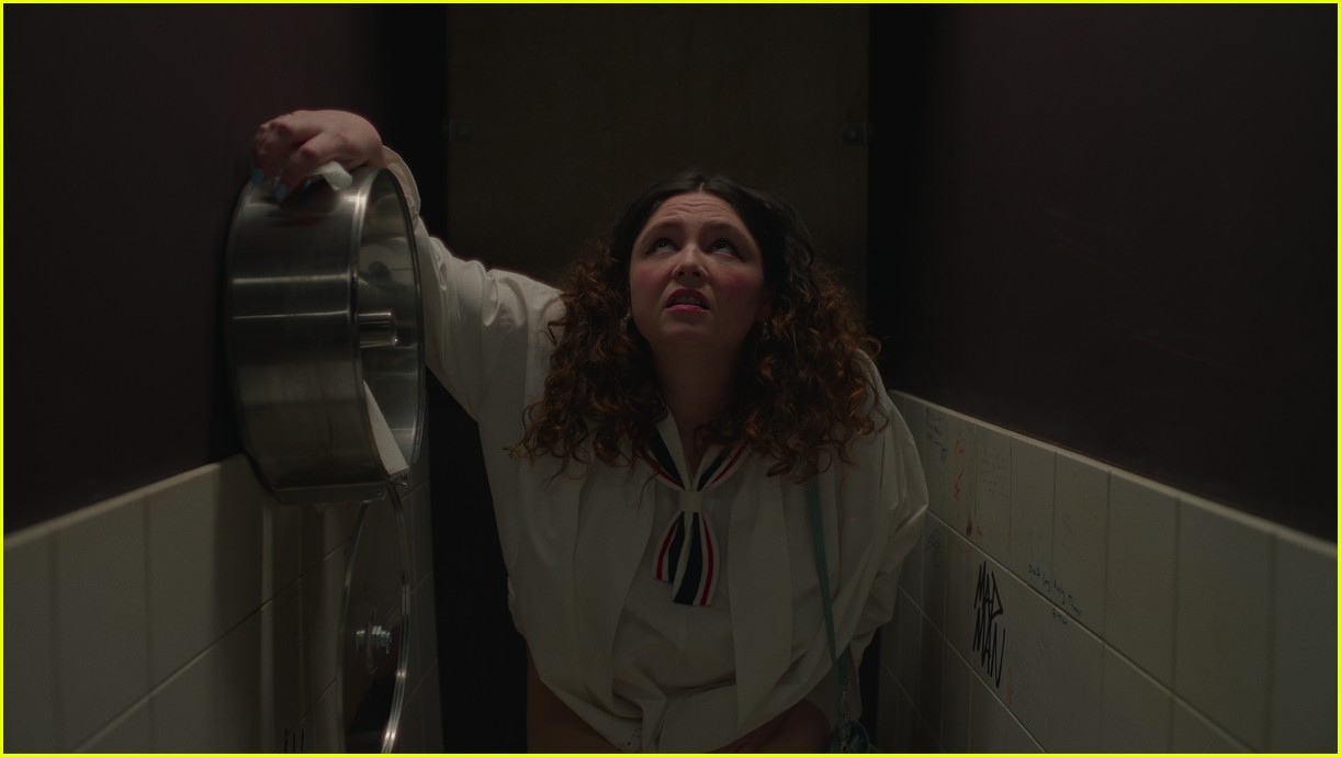 'Too Much' Trailer: Lena Dunham's New Netflix TV Show Adds 5 Guest ...