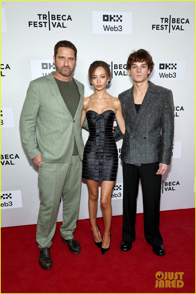 Gerard Butler Joins Nico Parker & Mason Thames at 'How to Train Your ...