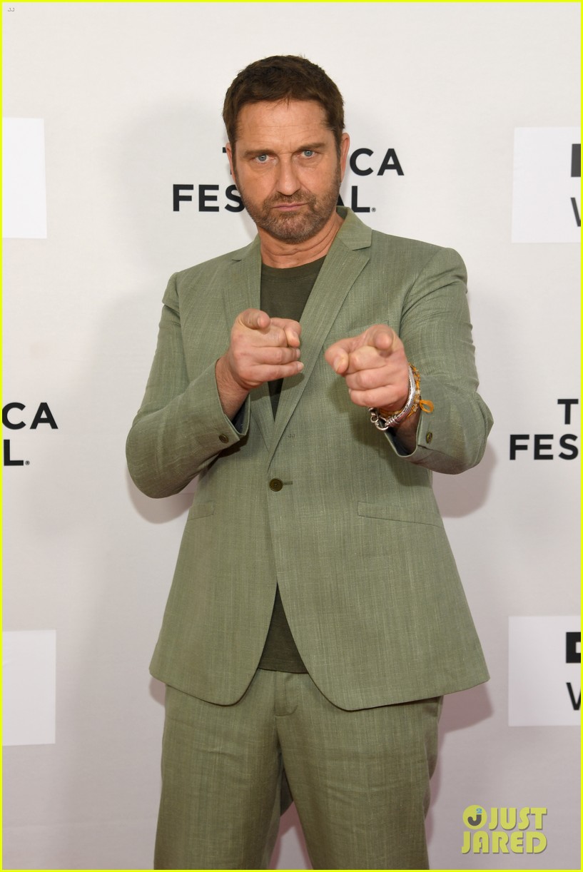 Gerard Butler Joins Nico Parker & Mason Thames at 'How to Train Your ...