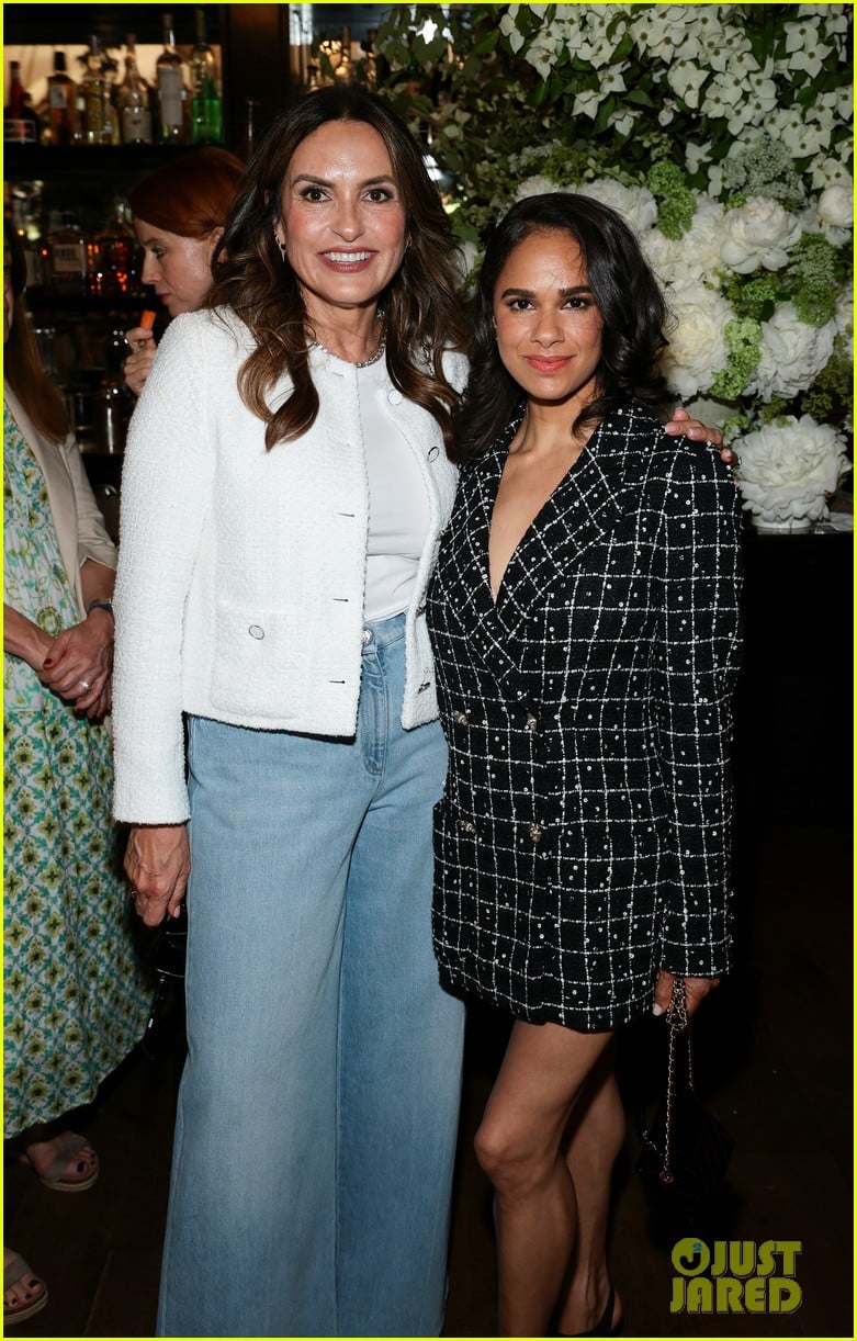 Miley Cyrus Joins Mariska Hargitay, Riley Keough, & More Stars at ...