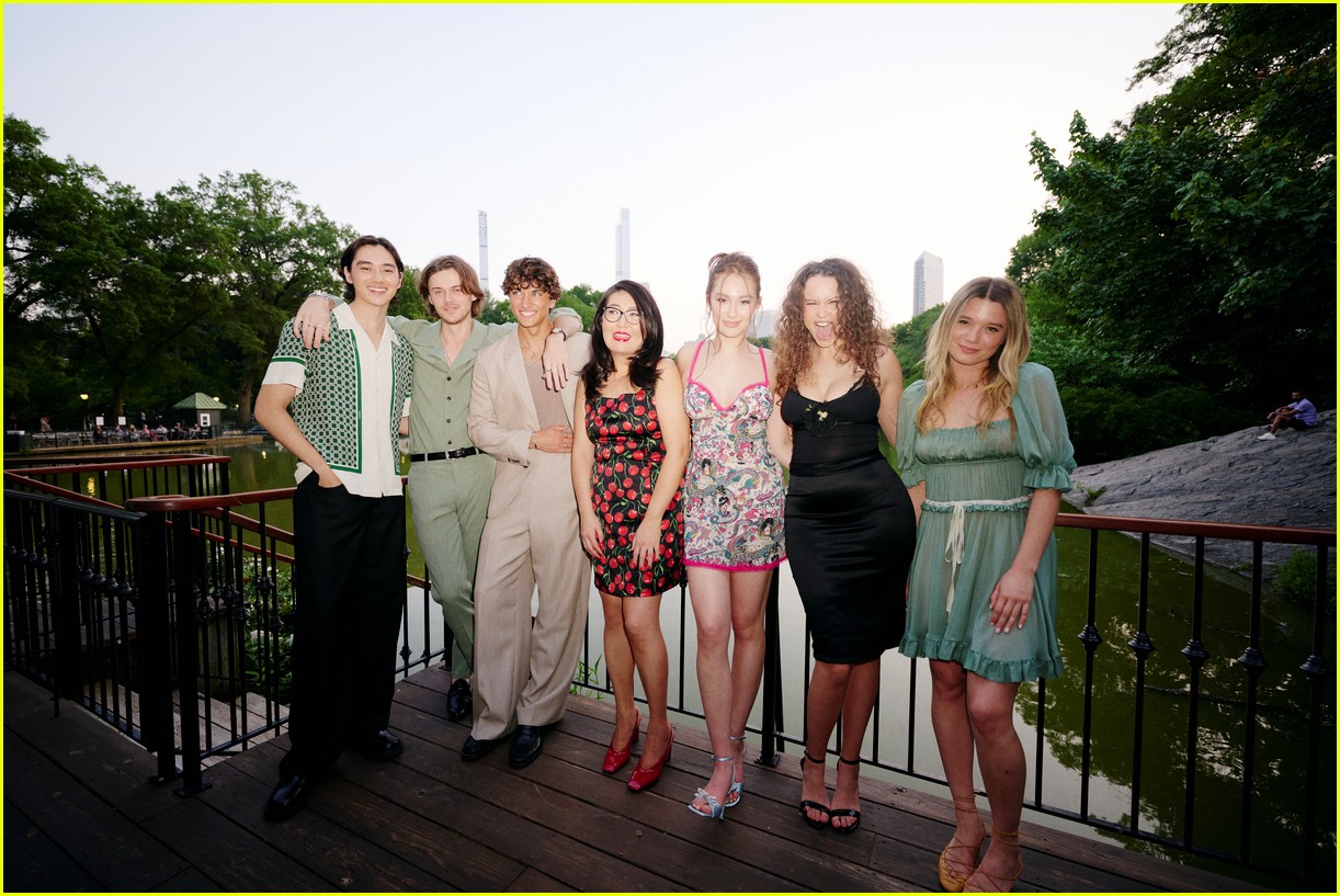 Lola Tung, Gavin Casalegno, Christopher Briney & More Celebrate 'The Summer I Turned Pretty ...