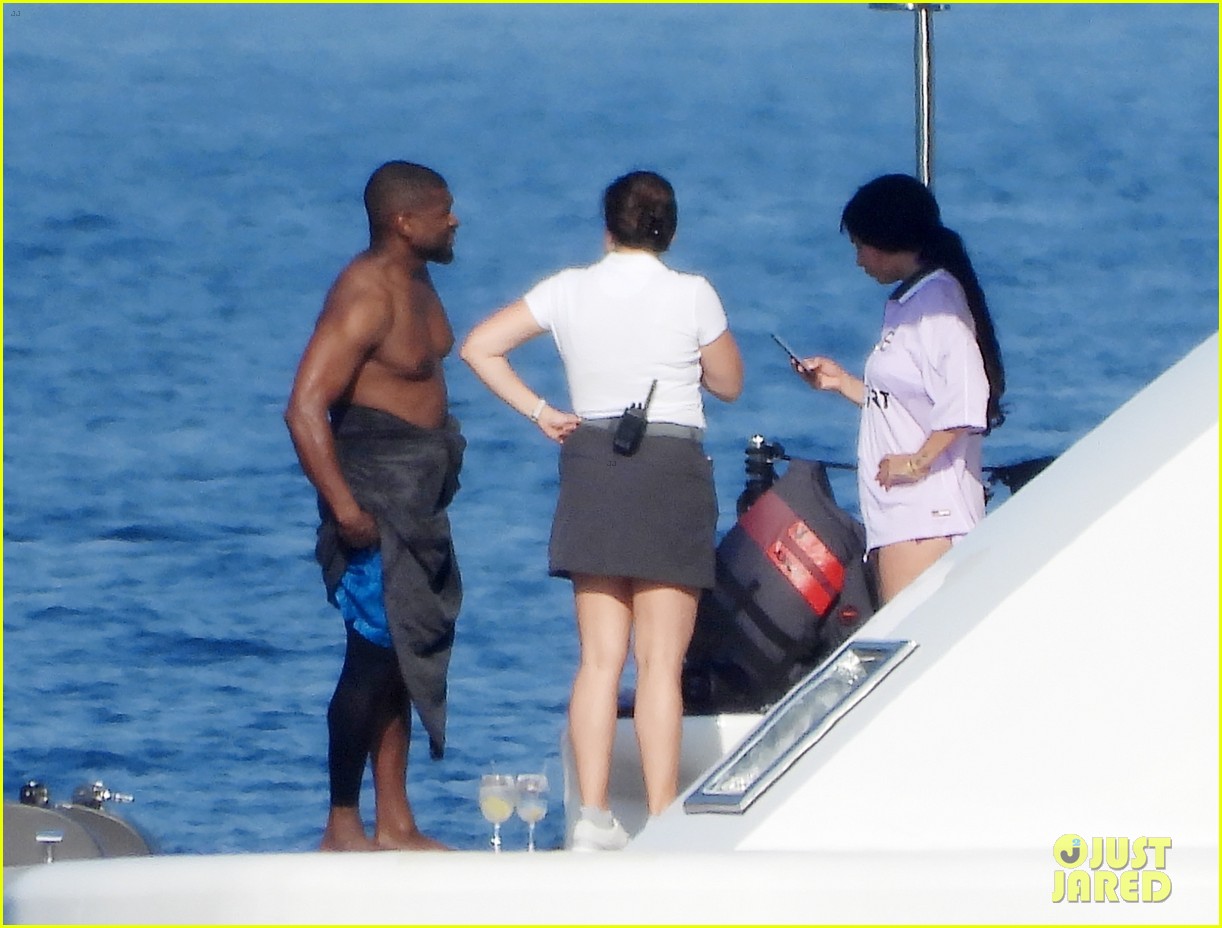 Usher Goes Shirtless During Yacht Day in Italy with Wife Jenn ...