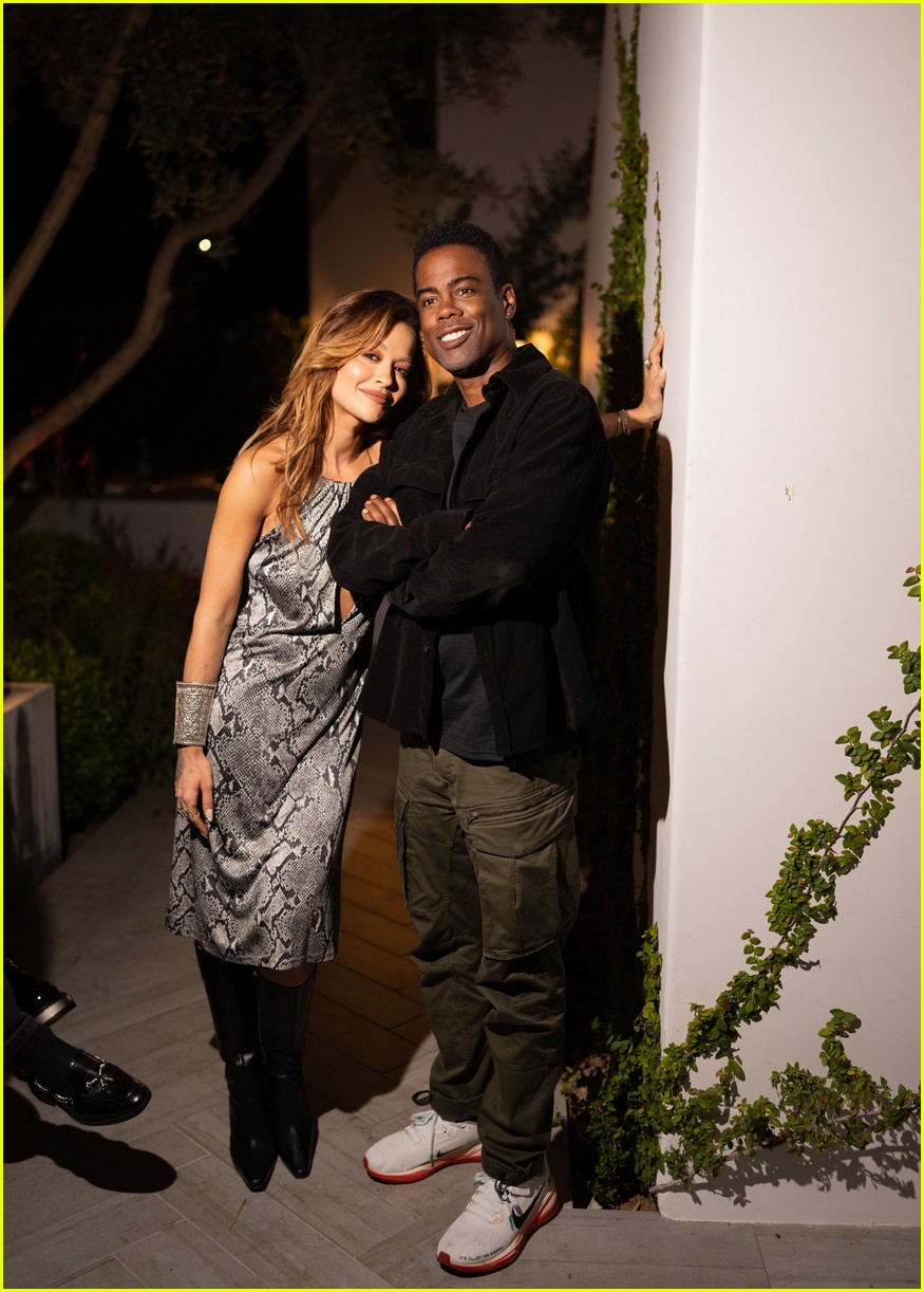 Rita Ora, Alexander Skarsgard, Jessica Simpson, & More Show Support for ...