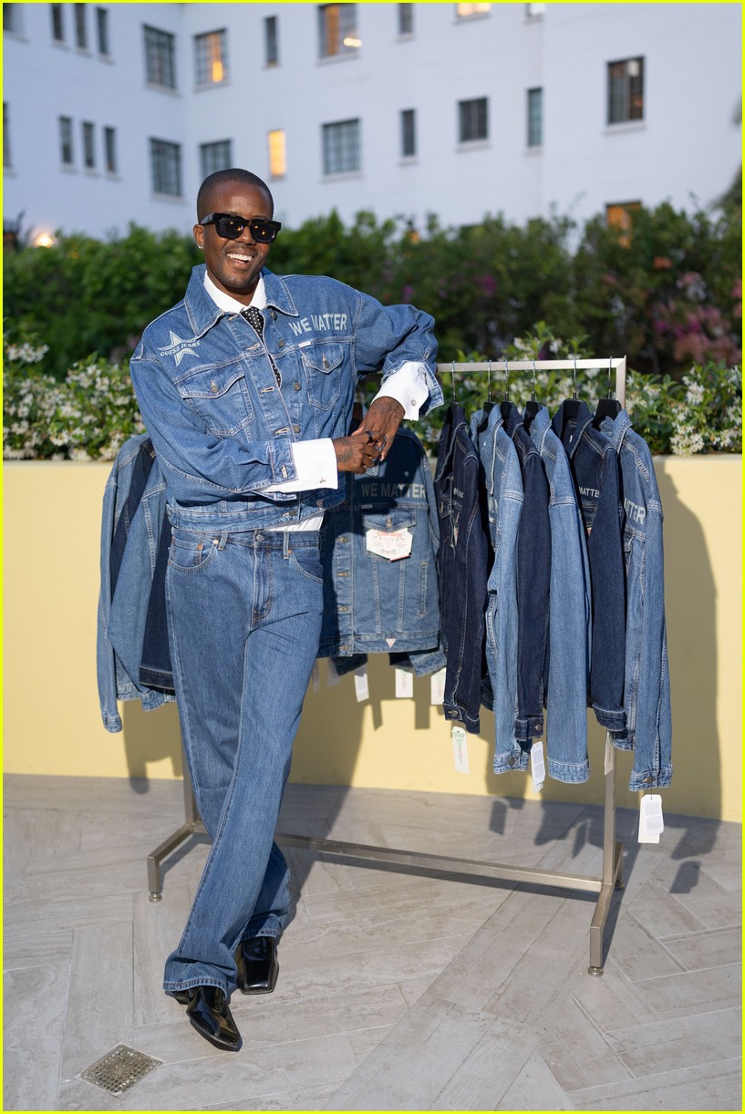 Rita Ora, Alexander Skarsgard, Jessica Simpson, & More Show Support for ...