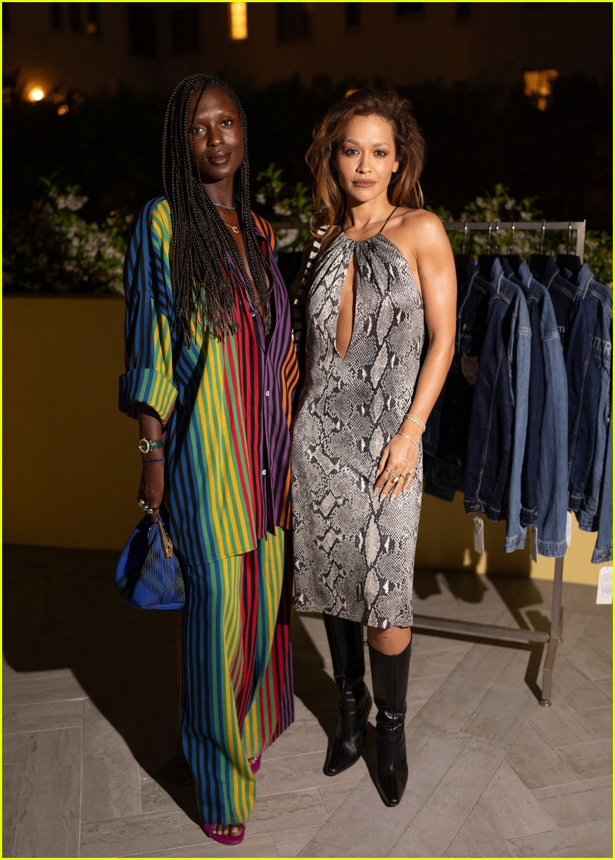 Rita Ora, Alexander Skarsgard, Jessica Simpson, & More Show Support for ...