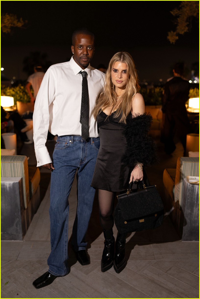 Rita Ora, Alexander Skarsgard, Jessica Simpson, & More Show Support for ...