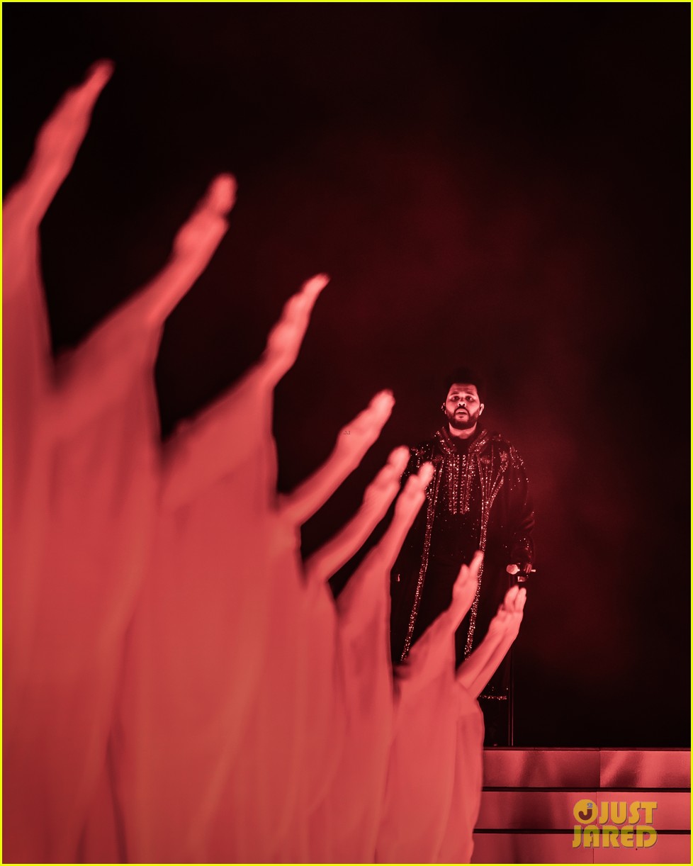 Photo: the weeknd performs at sofi stadium in la 22 | Photo 5176427 ...