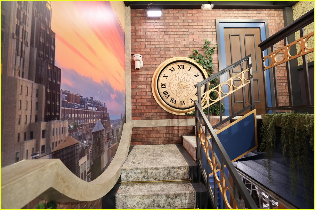 'Big Brother 27' Theme Revealed: See the 43 'Summer of Mystery' Photos ...