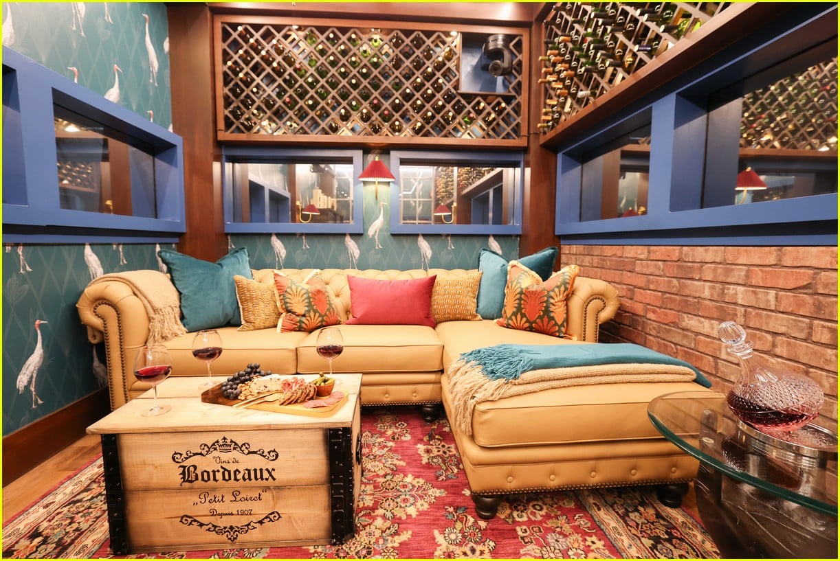 'Big Brother 27' Theme Revealed: See the 43 'Summer of Mystery' Photos ...