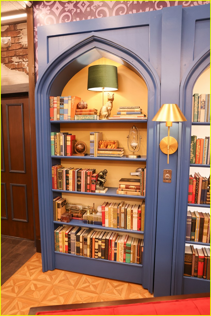 'Big Brother 27' Theme Revealed: See the 43 'Summer of Mystery' Photos ...