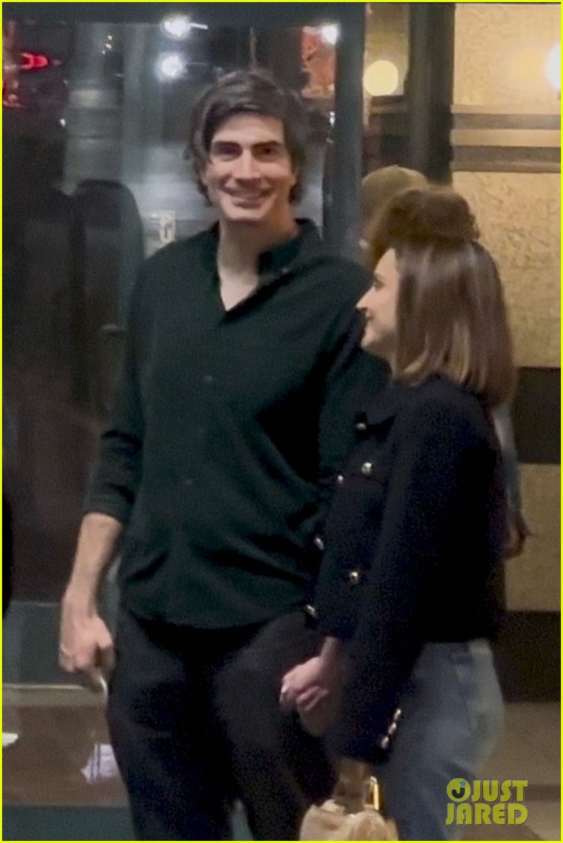 Brandon Routh & Rachael Leigh Cook Spotted Holding Hands on a Movie ...