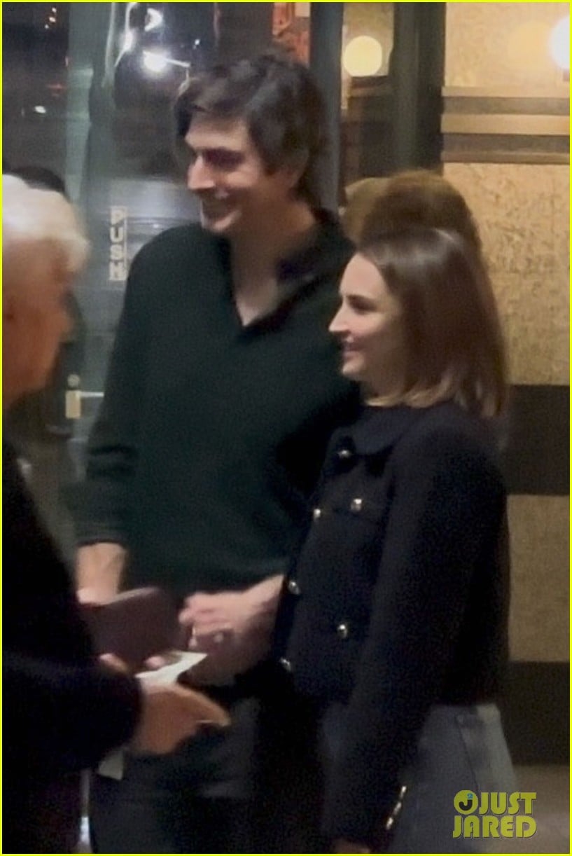 Brandon Routh & Rachael Leigh Cook Spotted Holding Hands on a Movie ...
